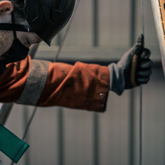 Medium-Risk Confined Space Entry & Entry Control - Confined Space ...