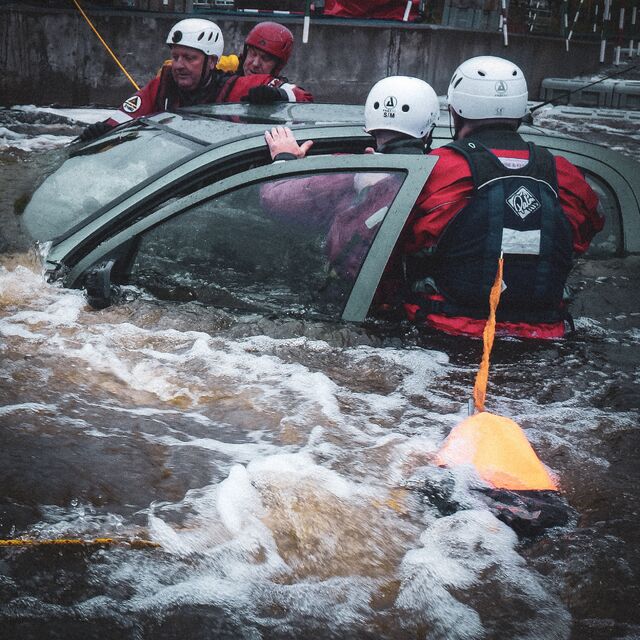 Vehicles in Water Rescue for Water First Responders - Water Rescue ...